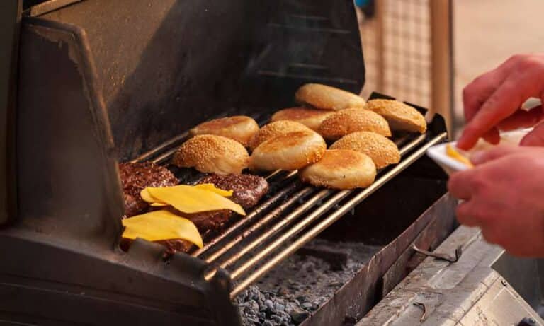 What Temperature To Cook Hamburgers On Griddle | House Brighten